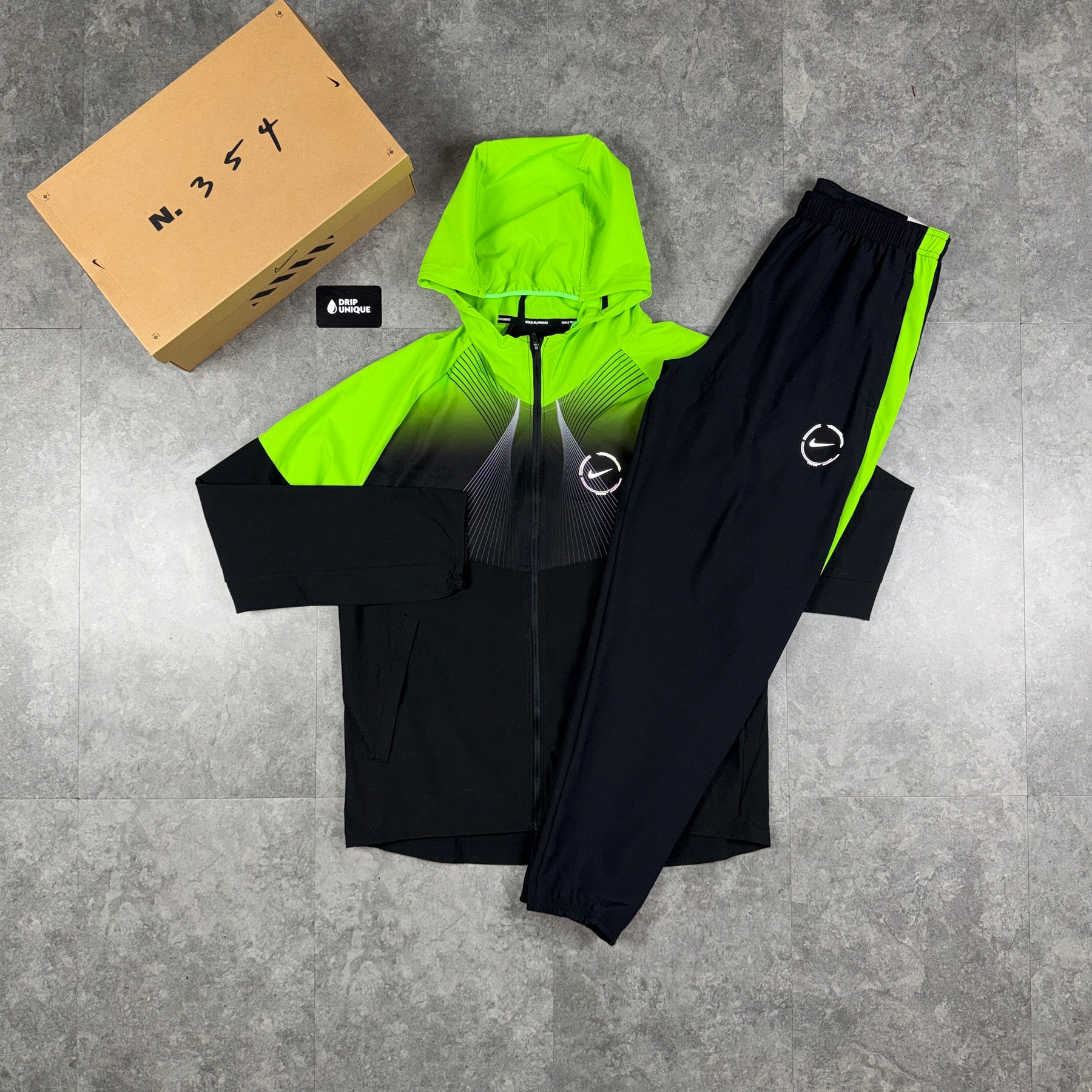Nike Repel Miler Windrunner Jacket Neon & Neon Nike Challenger Pants S ...